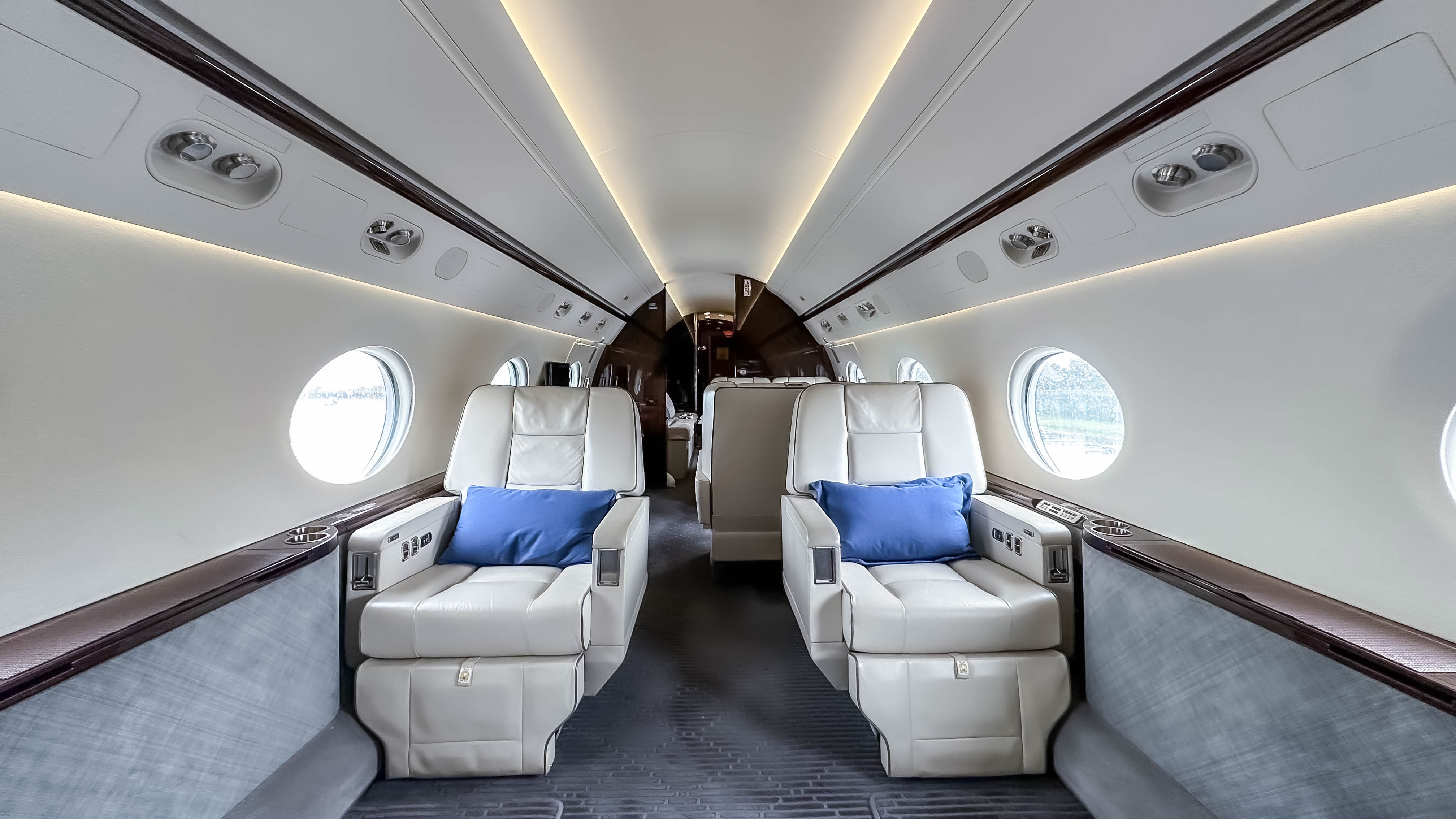 2015 Gulfstream 550 - Aircraft Sales Australia